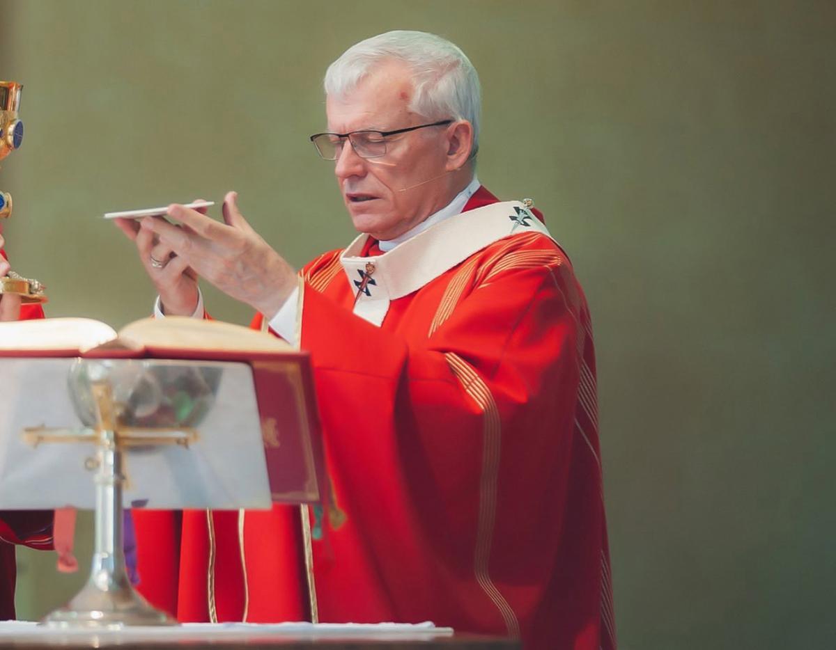 Exclusive: Catholic bishops lobby Albanese over census question on ...